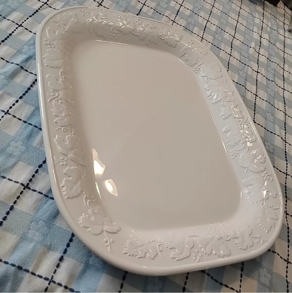 Corningware | Dining | Vintage Corning Ware Autumn Leaves White H5 38cm ...